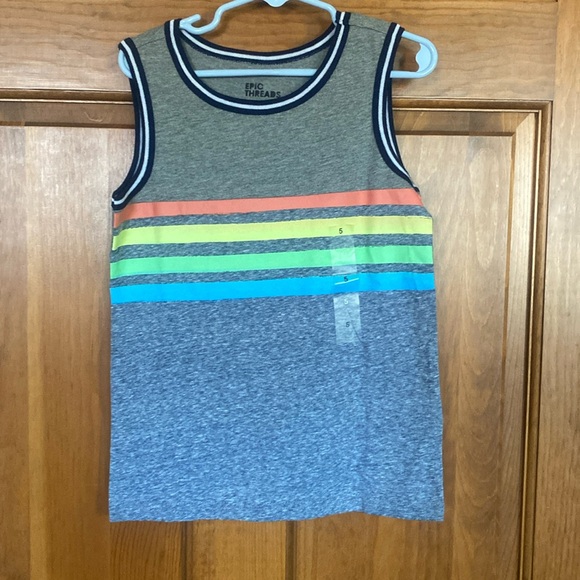 Epic Threads | Shirts & Tops | Nwt Epic Threads Gray Tank With Pink ...